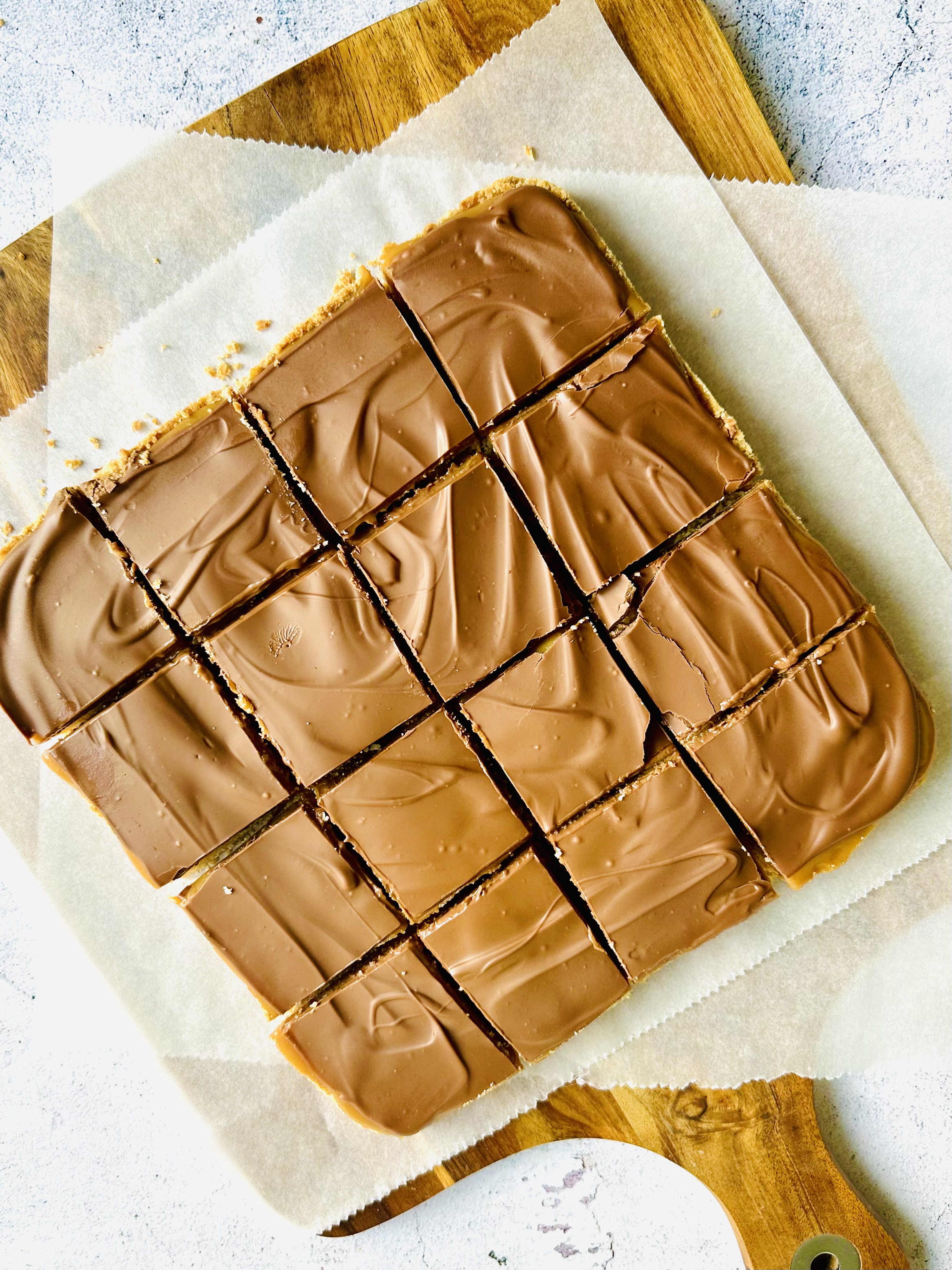 The Best Millionaire’s Shortbread - Best Recipes UK