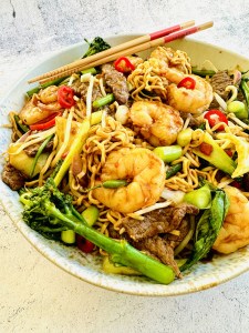 Chilli Beef & Prawn Noodles - Best Recipes UK