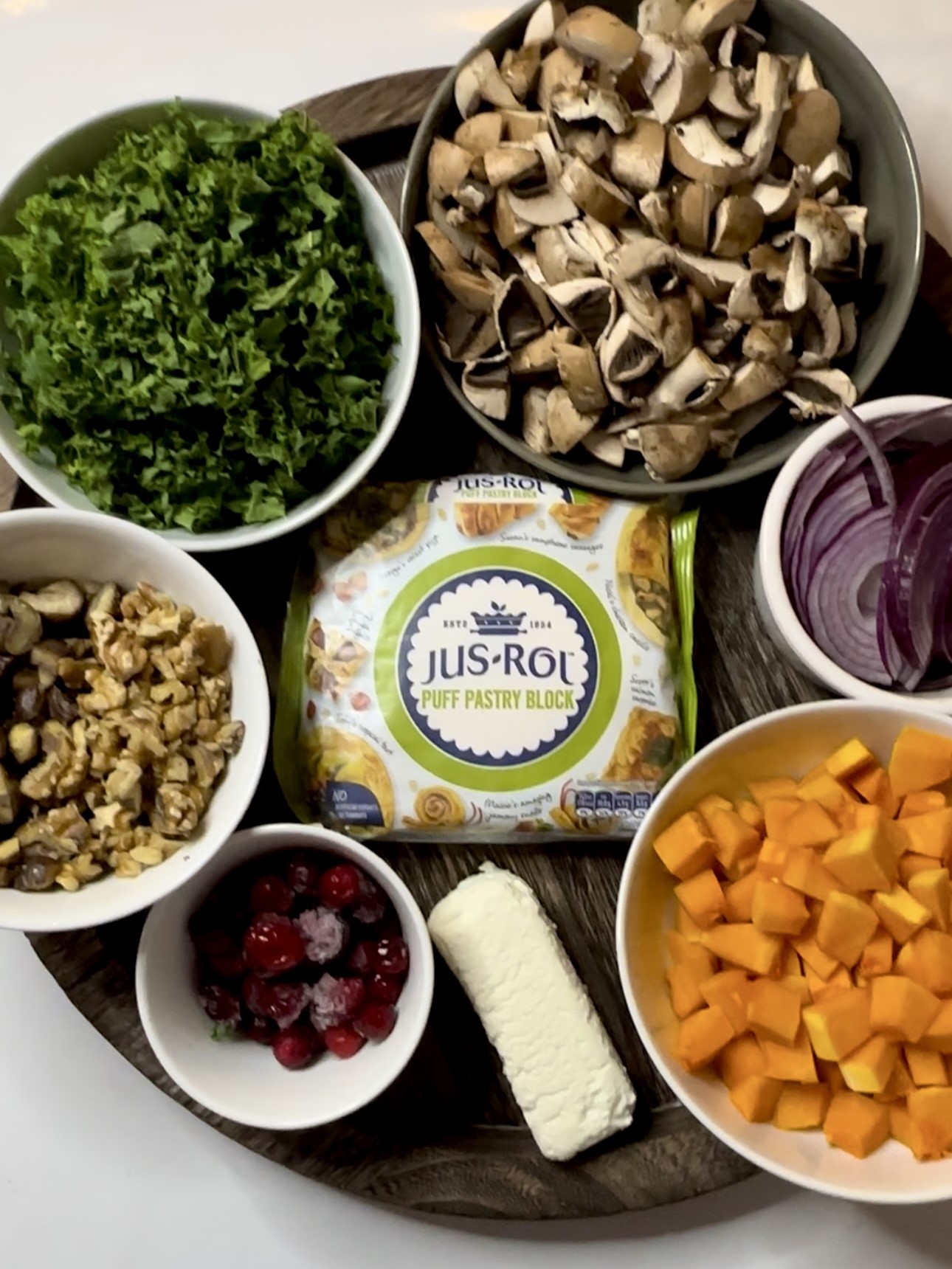 Christmas Pastry Wreath - Best Recipes UK